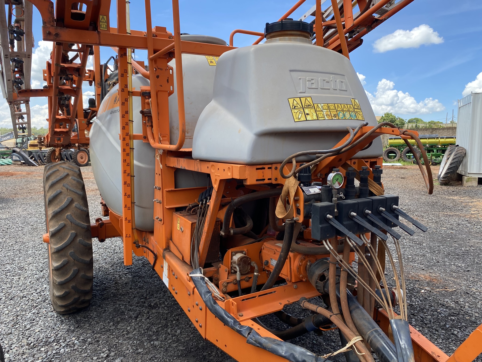 Pulverizador Jacto Advance 3000 • 2014 Venda