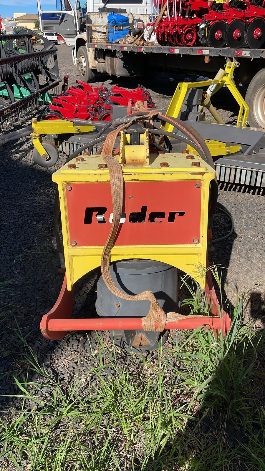 Implemento Roder DTH 240 B • 2023 Usado Venda