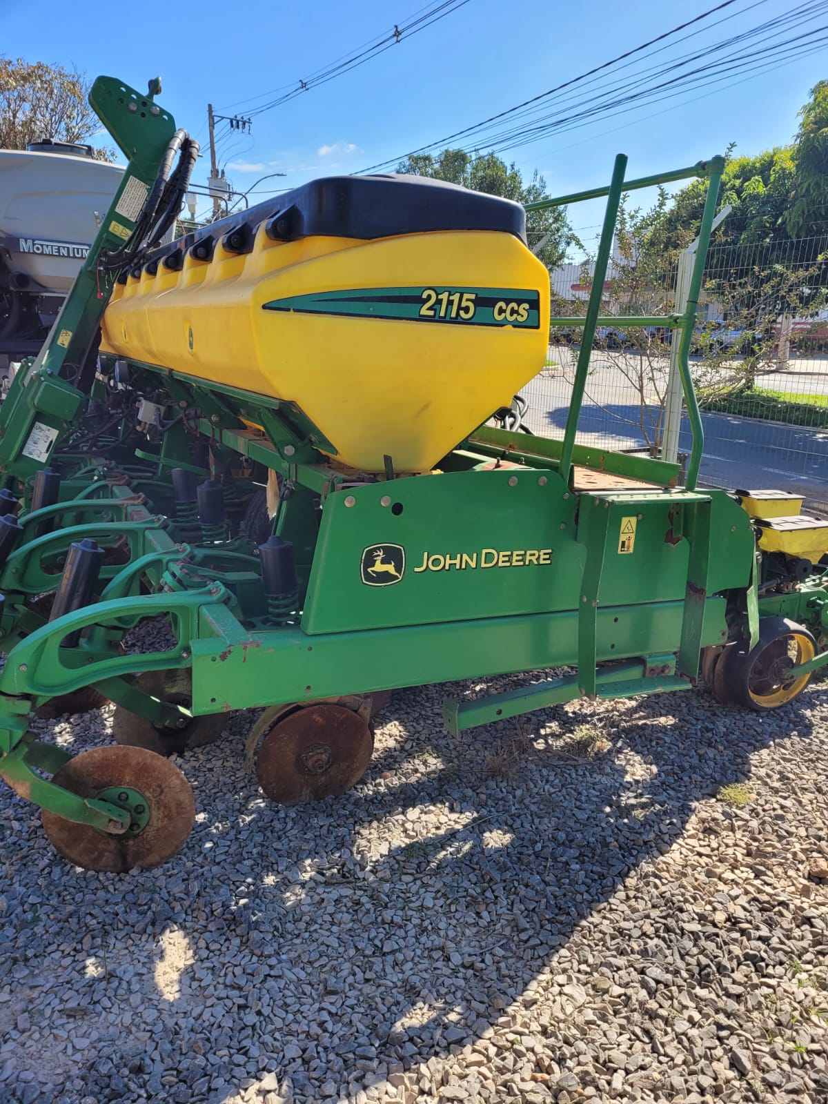 Plantadora John Deere 2115 CCS • 2018 Usado Venda