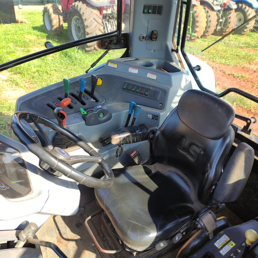 Trator Ls Tractor H145 • 2018 Usado Venda