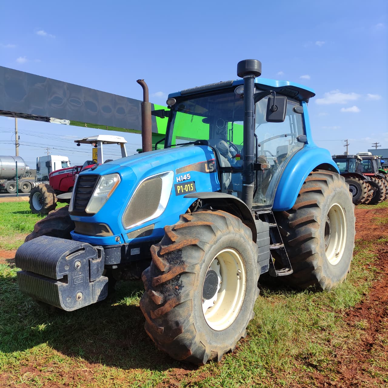 Trator Ls Tractor H145 • 2018 Usado Venda